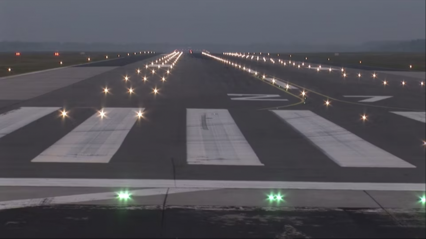 Do You Know What These Runway Lights Mean? - Dviation - We get it done